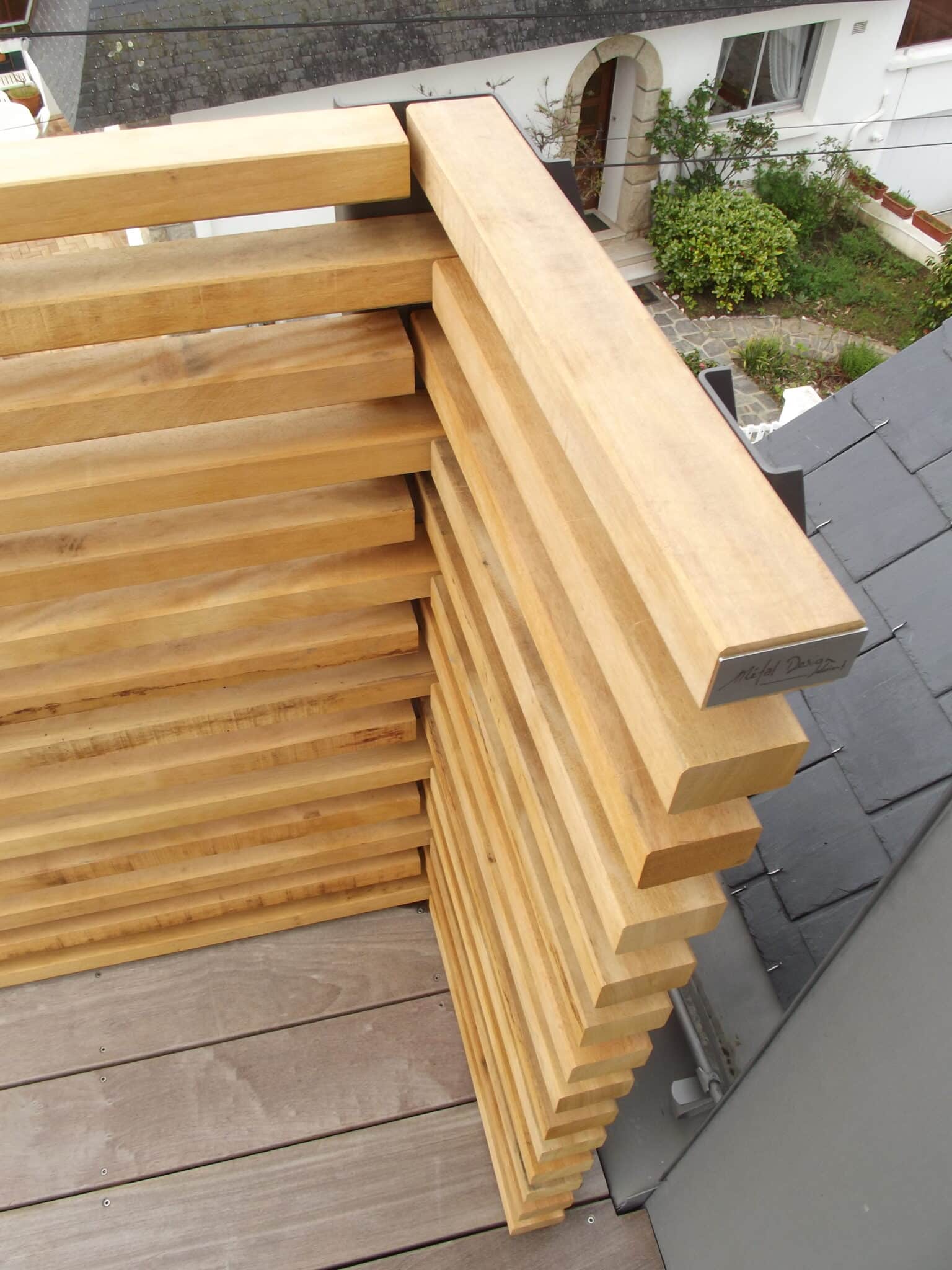 CLAUSTRA LINES © - Métal Design