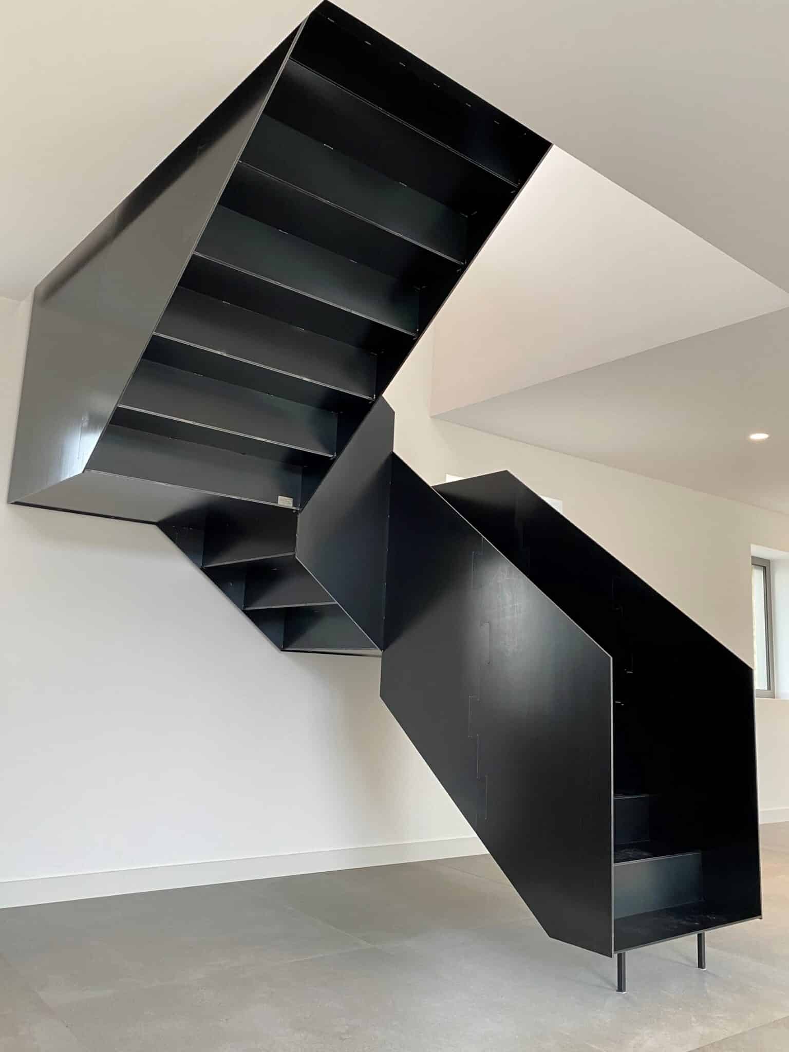 Escalier métal FULL PLEINO © - 1/2 tournant - Métal Design